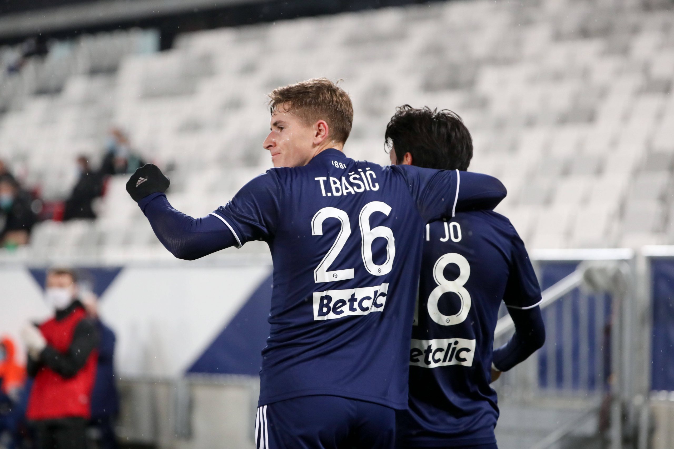 Details of Toma Bašić's completed move to Lazio emerge - Get French ...