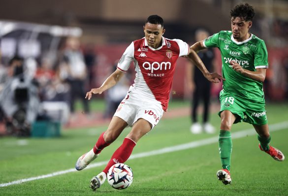 Official | Mathieu Cafaro joins Paris FC from Saint-Étienne - Get ...