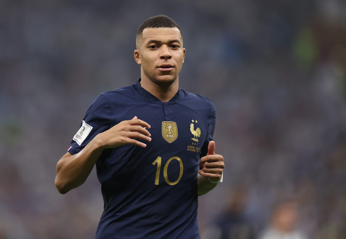 Kylian Mbappé Returns To Psg Just Three Days After Frances World Cup
