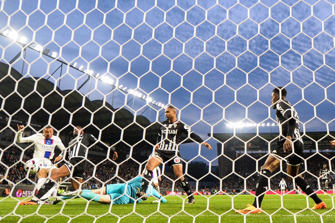 Angers on the brink of Ligue 2 relegation as early as Sunday - Get ...
