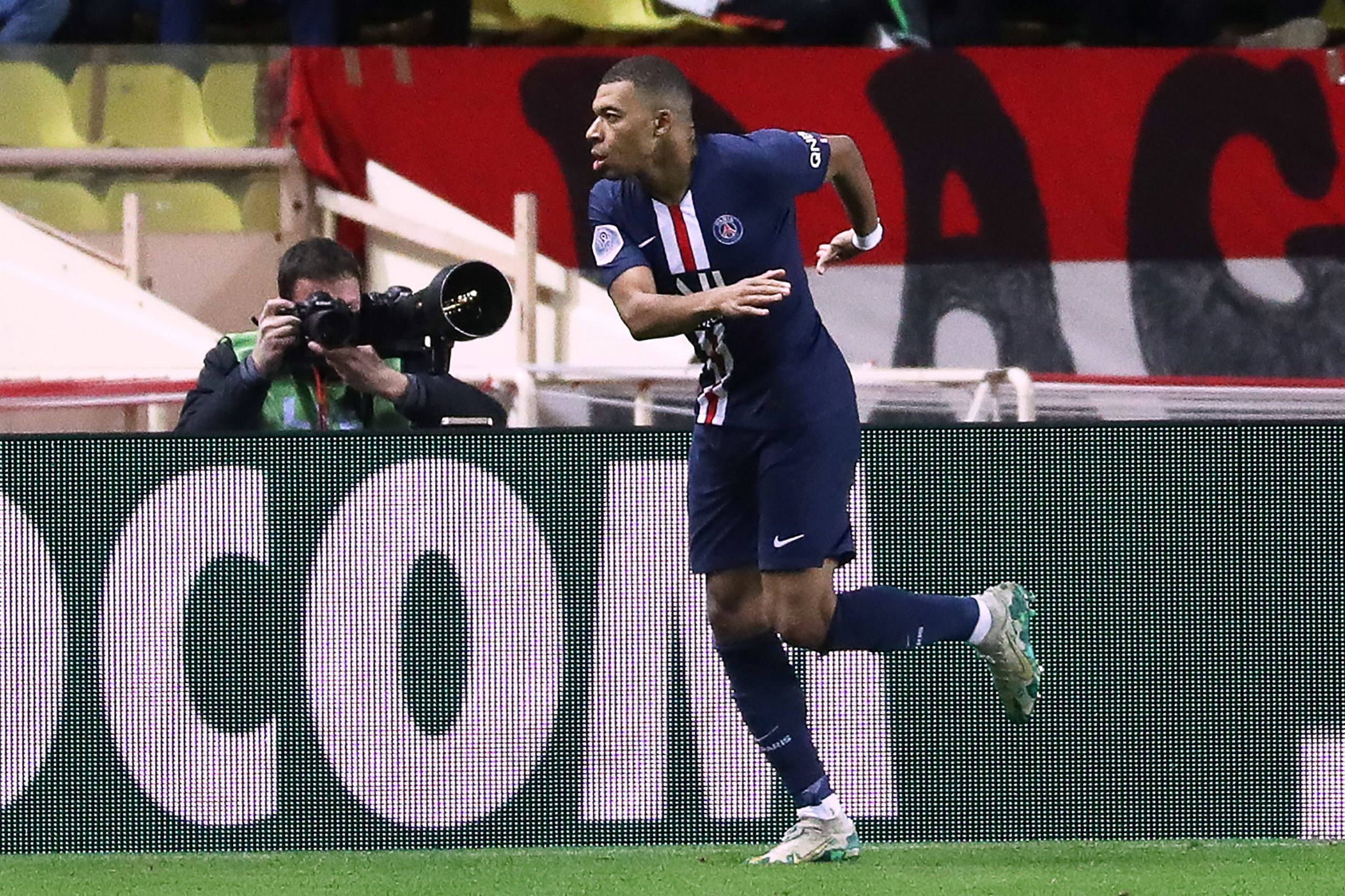 Kylian Mbappé trained normally this morning following COVID-19 tests ...