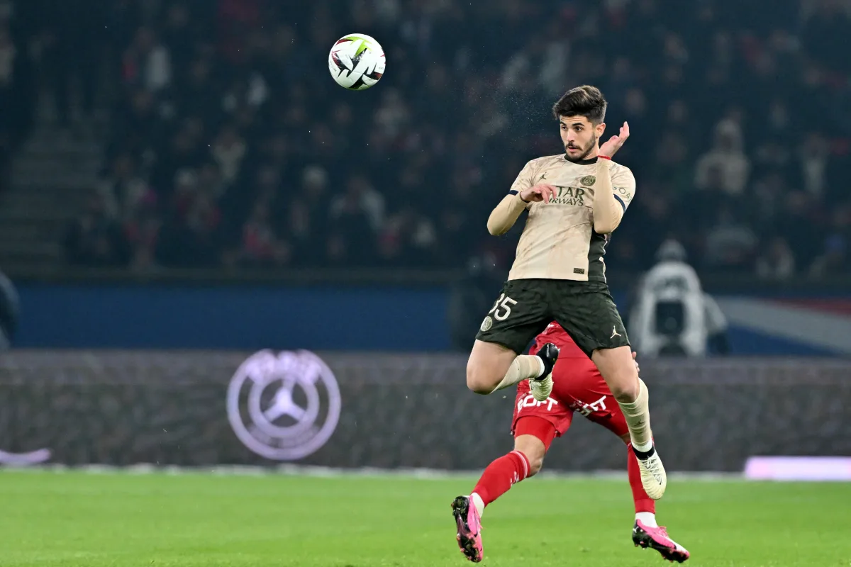 Lucas Beraldo involved in conflict with PSG academy player? - Get ...