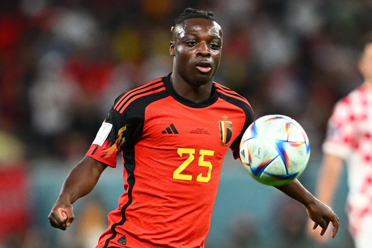 Barcelona join Manchester City in Jeremy Doku chase as talks begin ...
