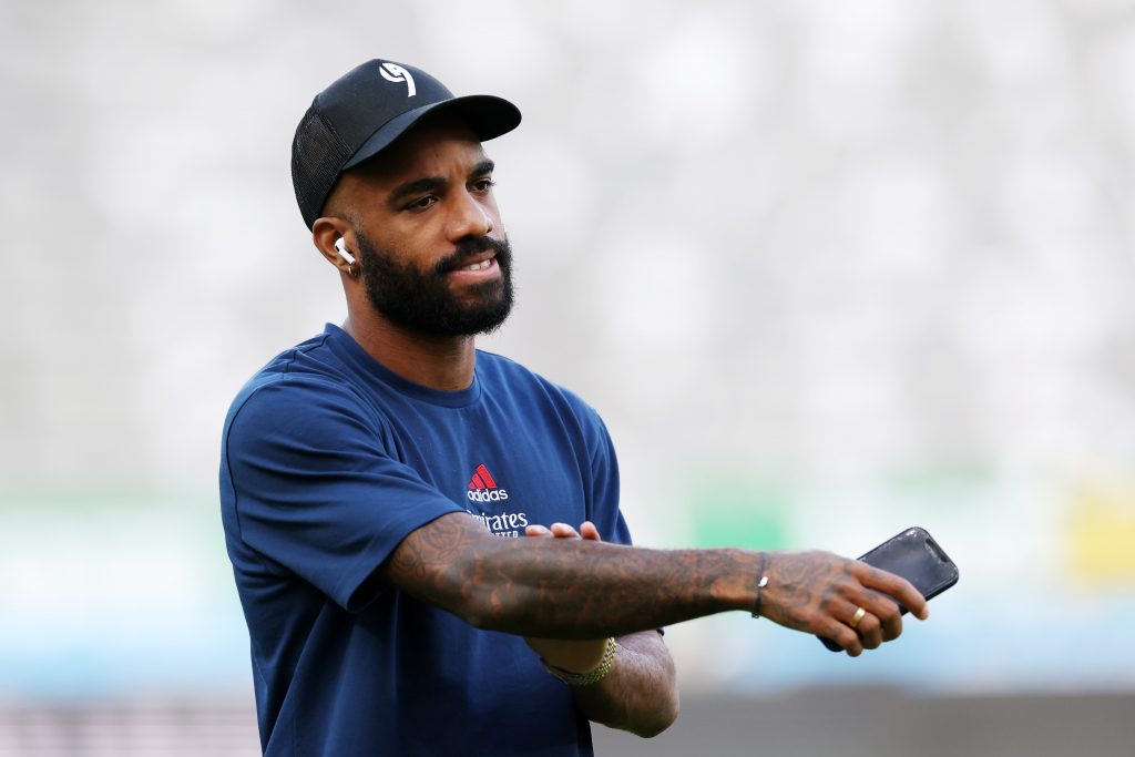 Alexandre Lacazette: "I think I've advanced in my leadership." - Get ...