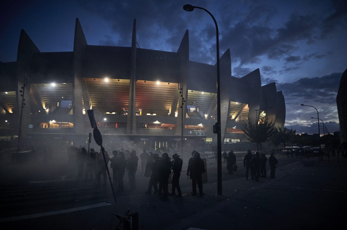 Paris police report record 563 arrests amid PSG Champions League ...