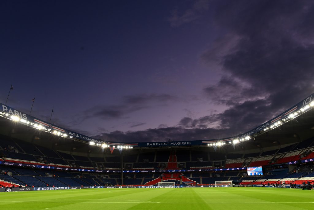 Nehemiah Fernandez-Veliz and Louis Mouquet sign first professional ...