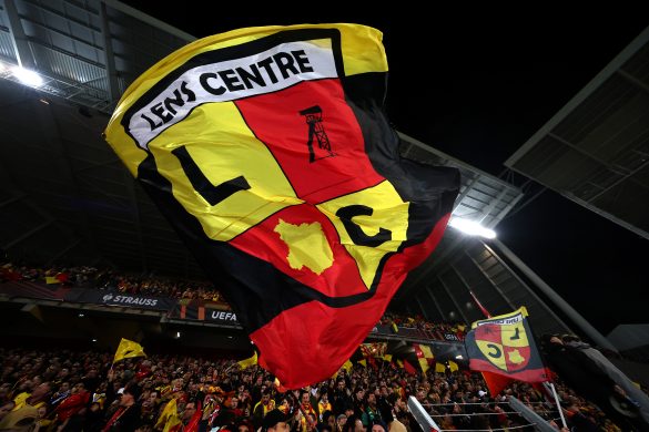 Official | Lens sign Mamadou Sangaré from Rapid Wien - Get French ...