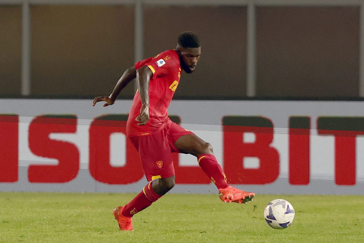 Samuel Umtiti injured again in third match for Lecce - Get French ...